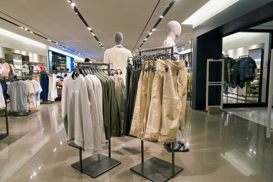 Top 10 Best Clothing Brands for Women: A Comprehensive Guide ...